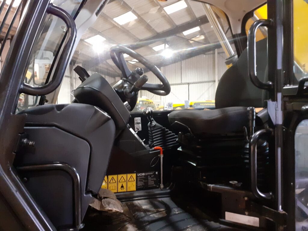 HIRE FLEET EXPANSION CONTINUES WITH OUR NEW 12.5M ROAD LEGAL ...